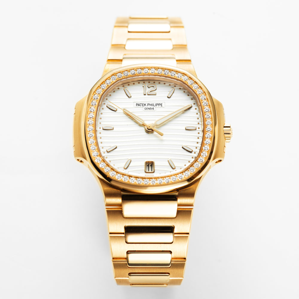 Patek Philippe Nautilus, 7118/1R, Silver & Onaro