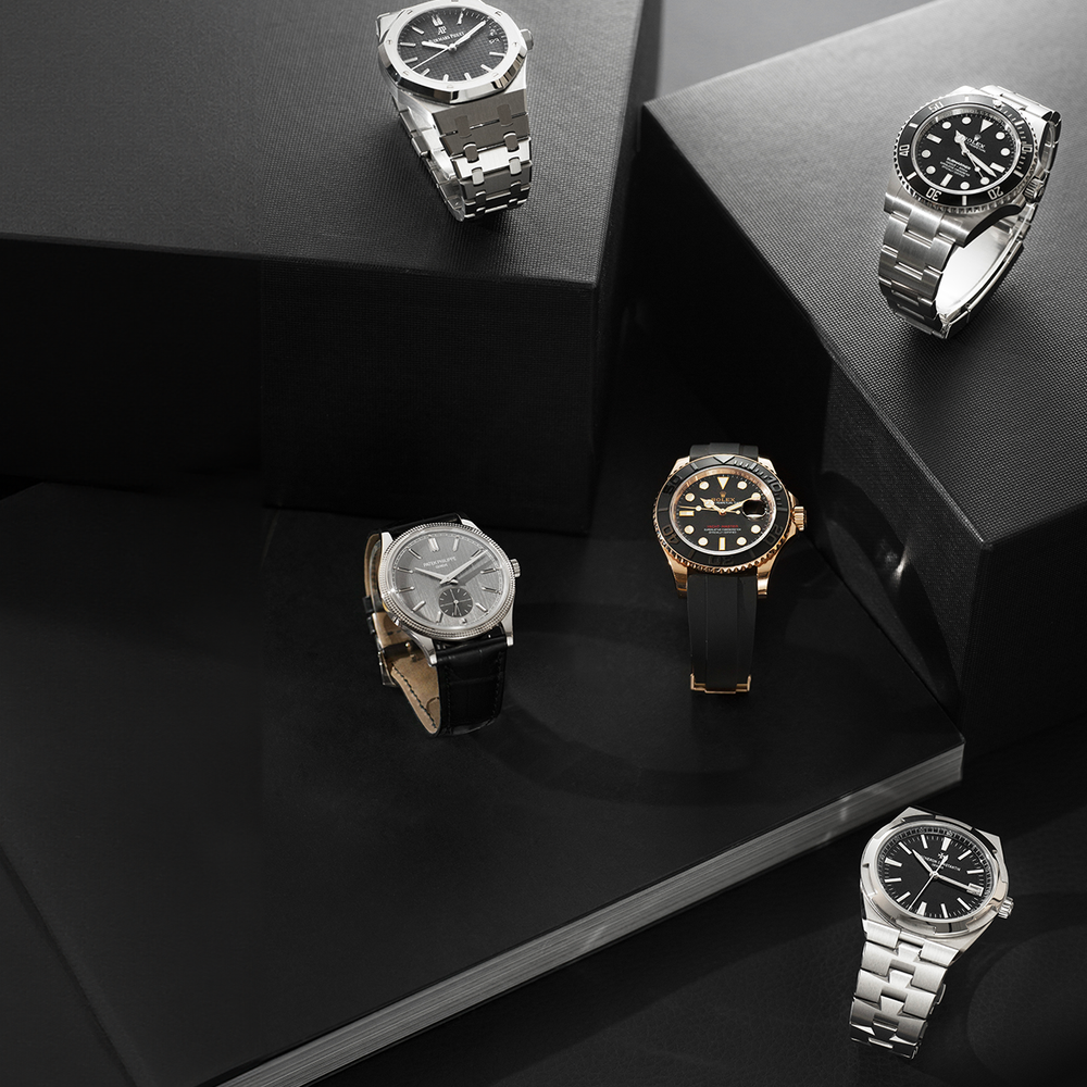 Black Dial Friday: 5 Black Dial Watches We’re Loving Right Now & Onaro