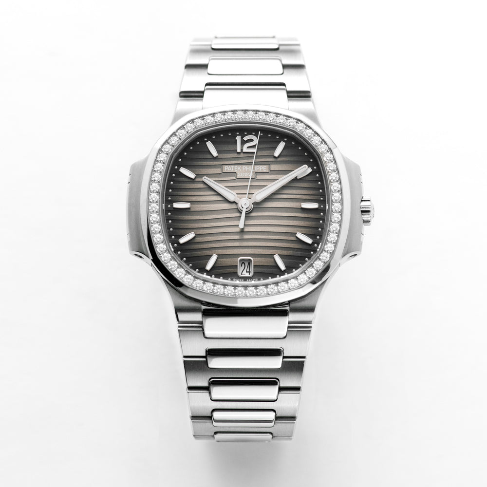 Patek Philippe Nautilus, 7118/1200A-011, Stainless Steel, Grey Dial ...